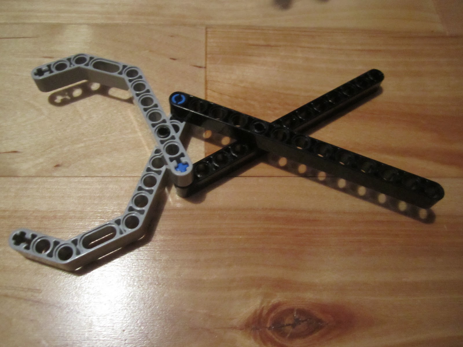 Squidman-E's Laboratory: Mechanical Lego Arm