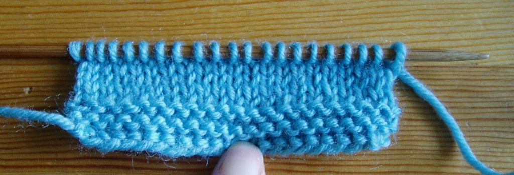 Knitting Now and Then: Neat Shoulder Seams