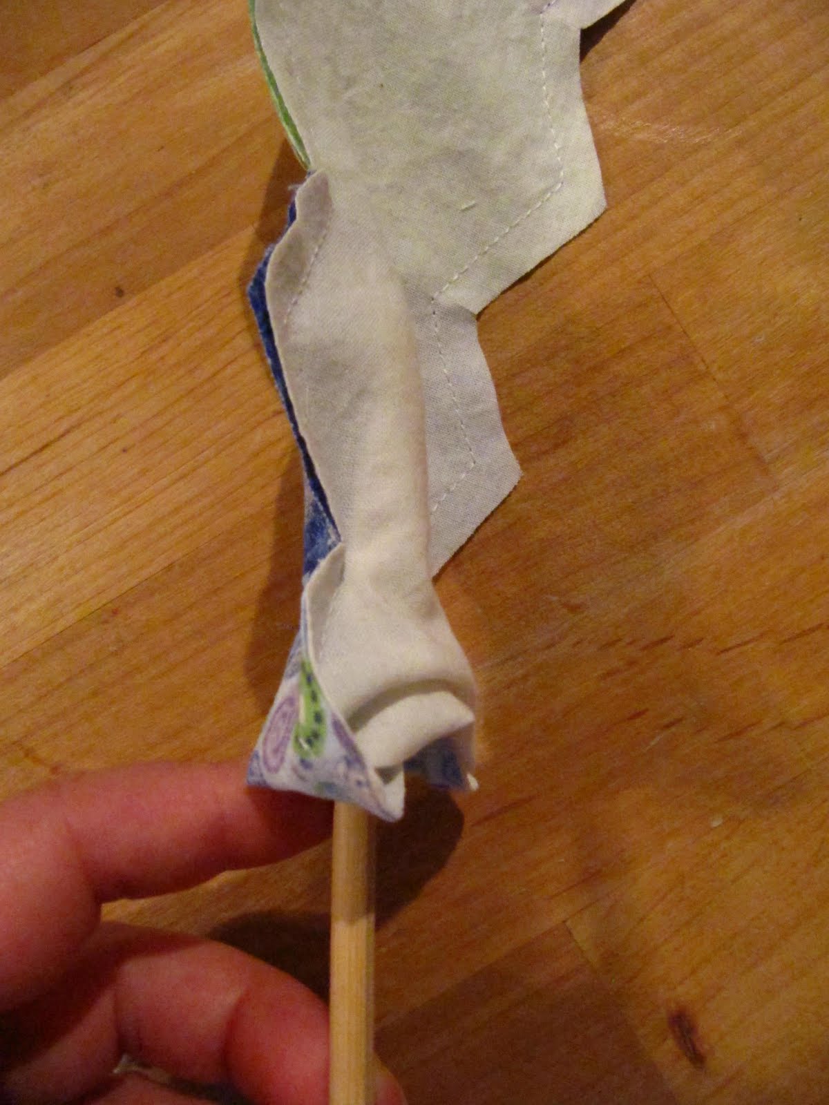 Sew Many Ways...: Accuquilt Go Hexagon Bookmark Tutorial...