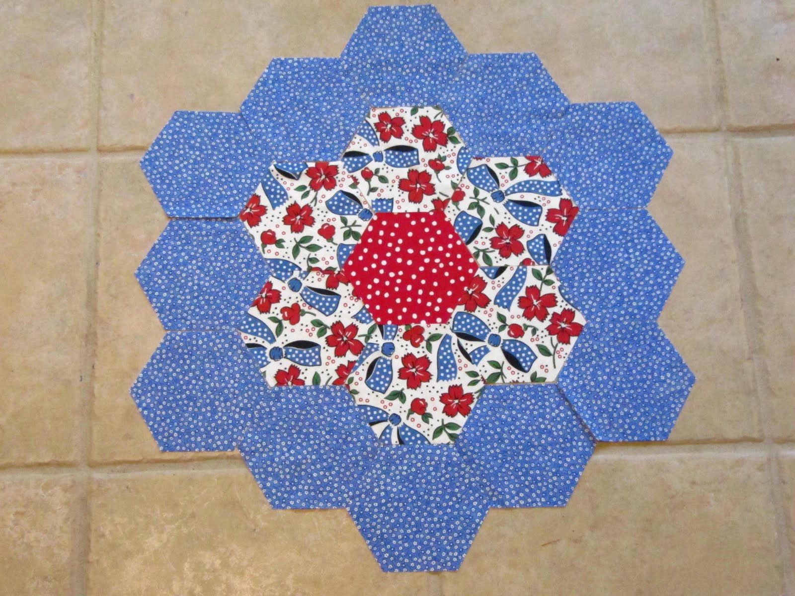 Sew Many Ways...: Machine Sewing Hexagons...Half Hexies That Is