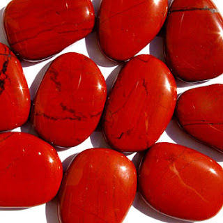 chazchazz: lujuria pasional en rojo