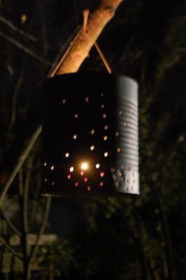 Savannah Smiles: Tin can lantern tutorial