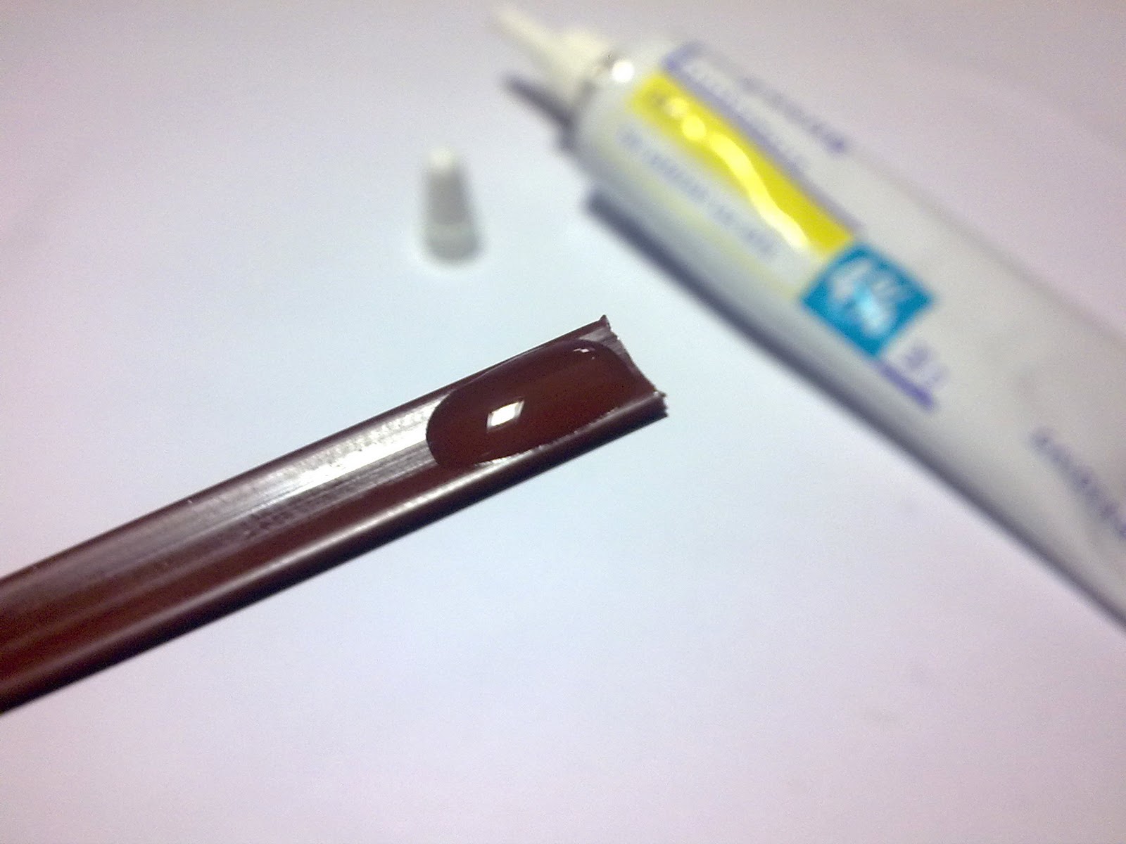 NiacinaMaaN: Eryacne Erythromycin 4% 380 Baht 30g