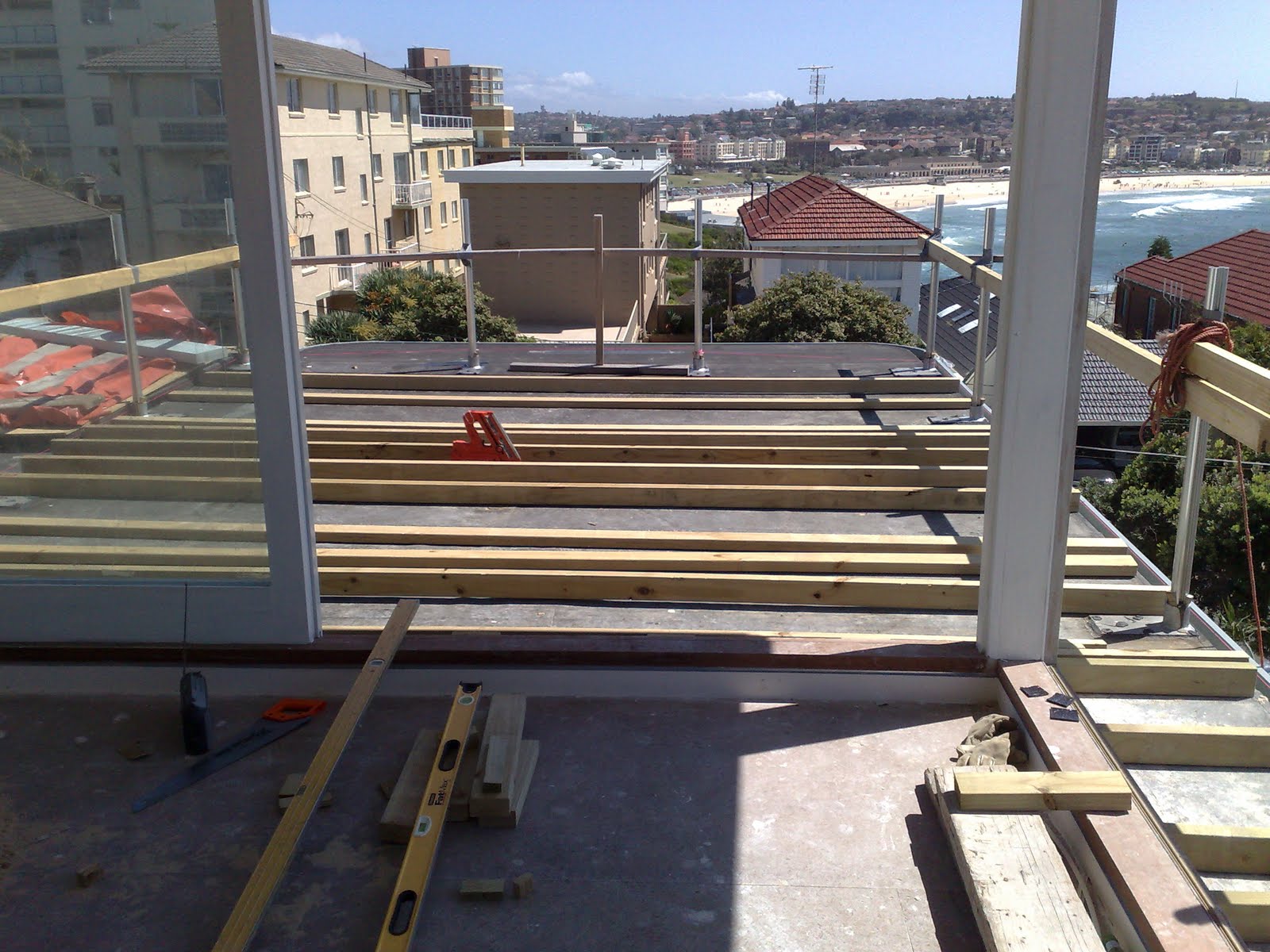 property2grow.com: Floating Deck