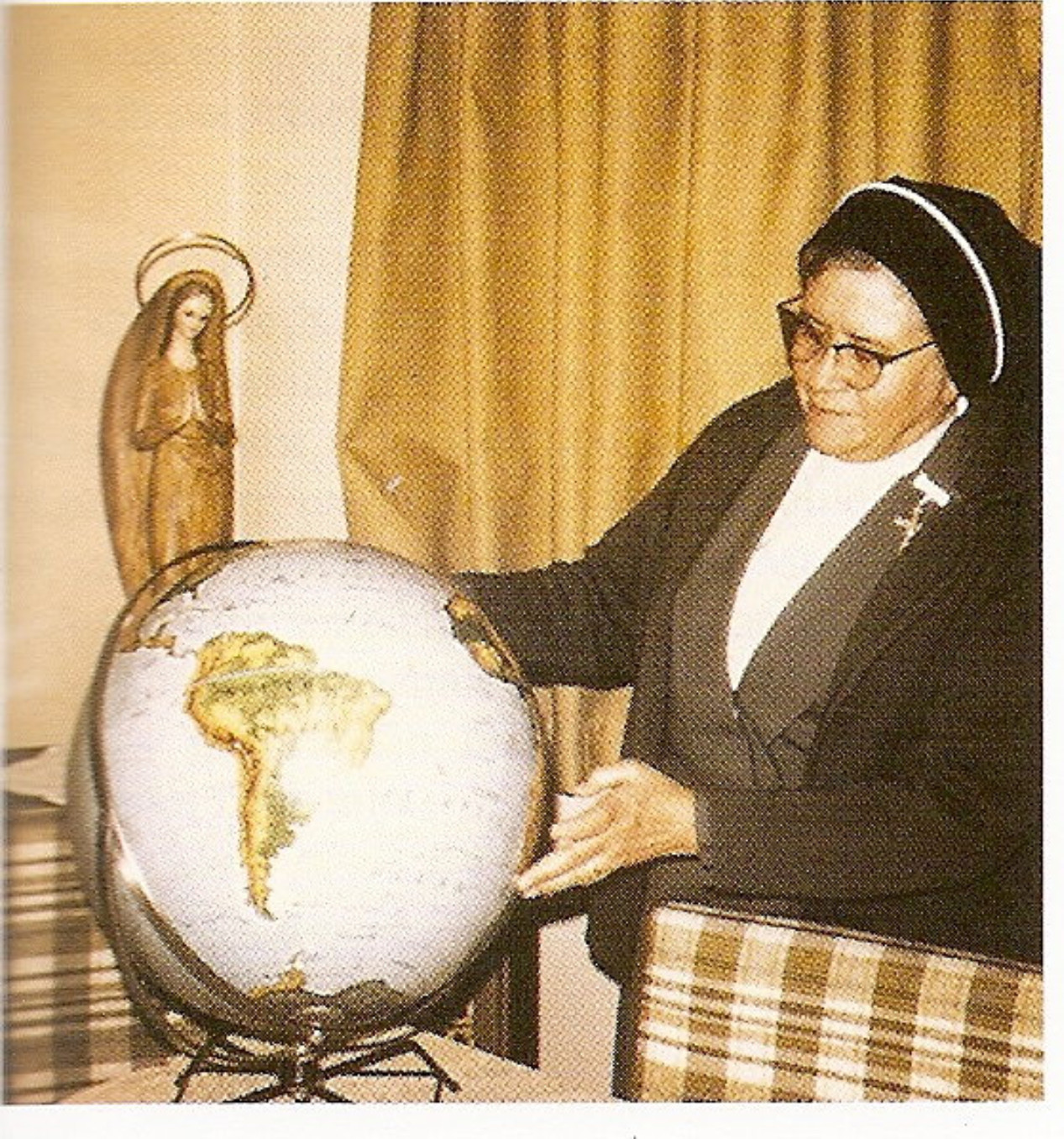 DISEÑOS CATÓLICOS: PENSAMIENTOS MADRE MARÍA INÉS. Amor