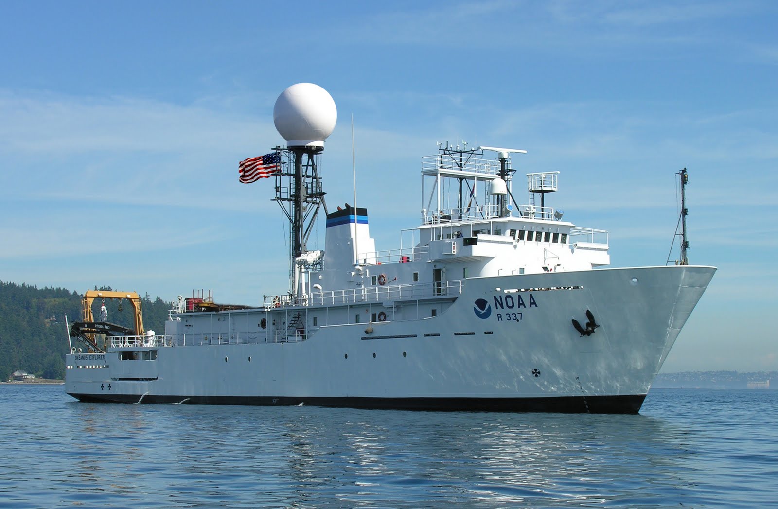 Gustaf Alattas: Kapal Okeanos Explorer dari (NOAA) ANGKATAN LAUT ...