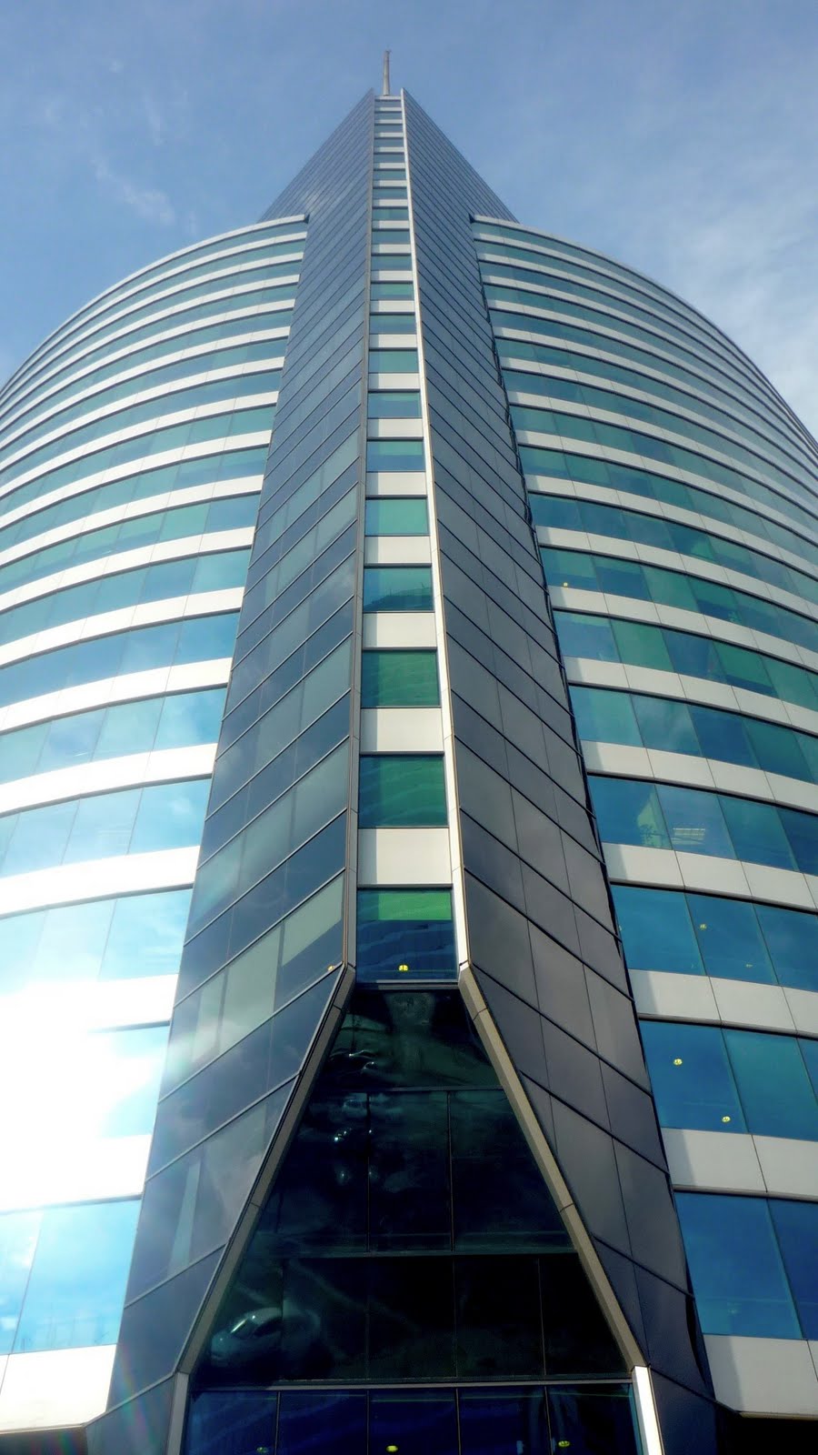 BARDINI: 532. EDIFICIOS MODERNOS EN SANTIAGO DE CHILE