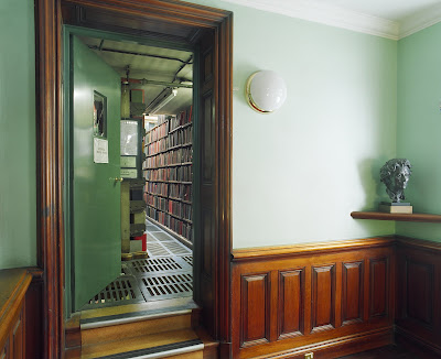 BOOKTRYST: London Library Lightens Up