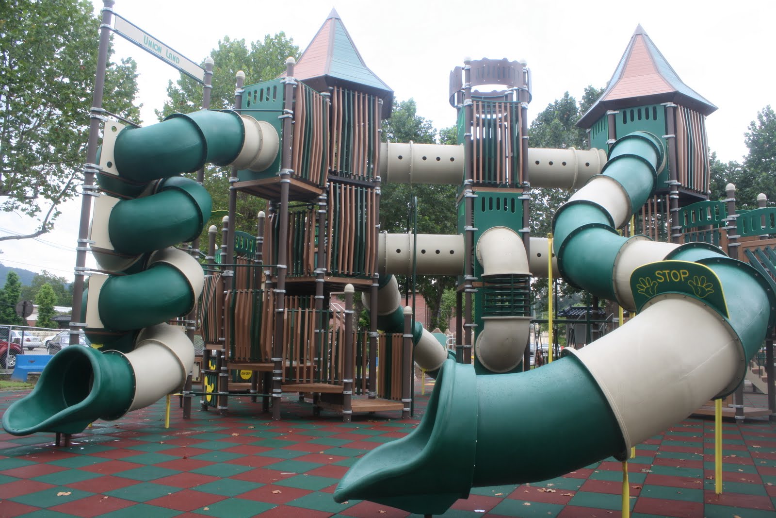 At Home In Georgia: On the eve of Typhoon Kompasu...