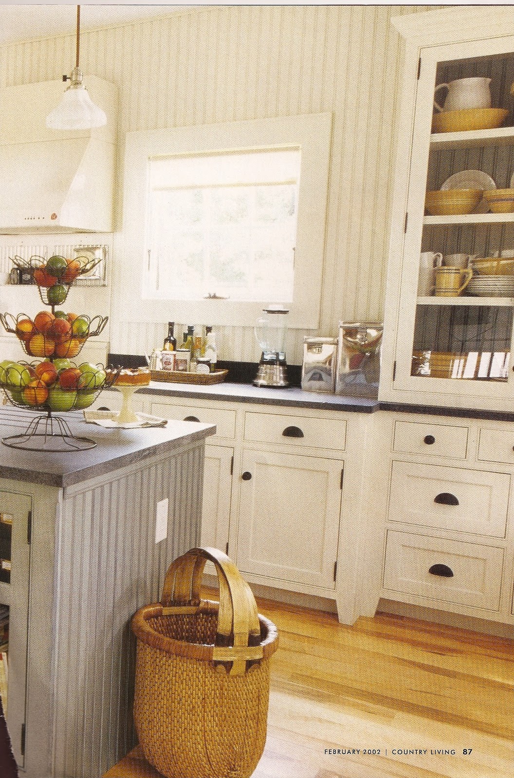 design dump: white kitchens: always classic
