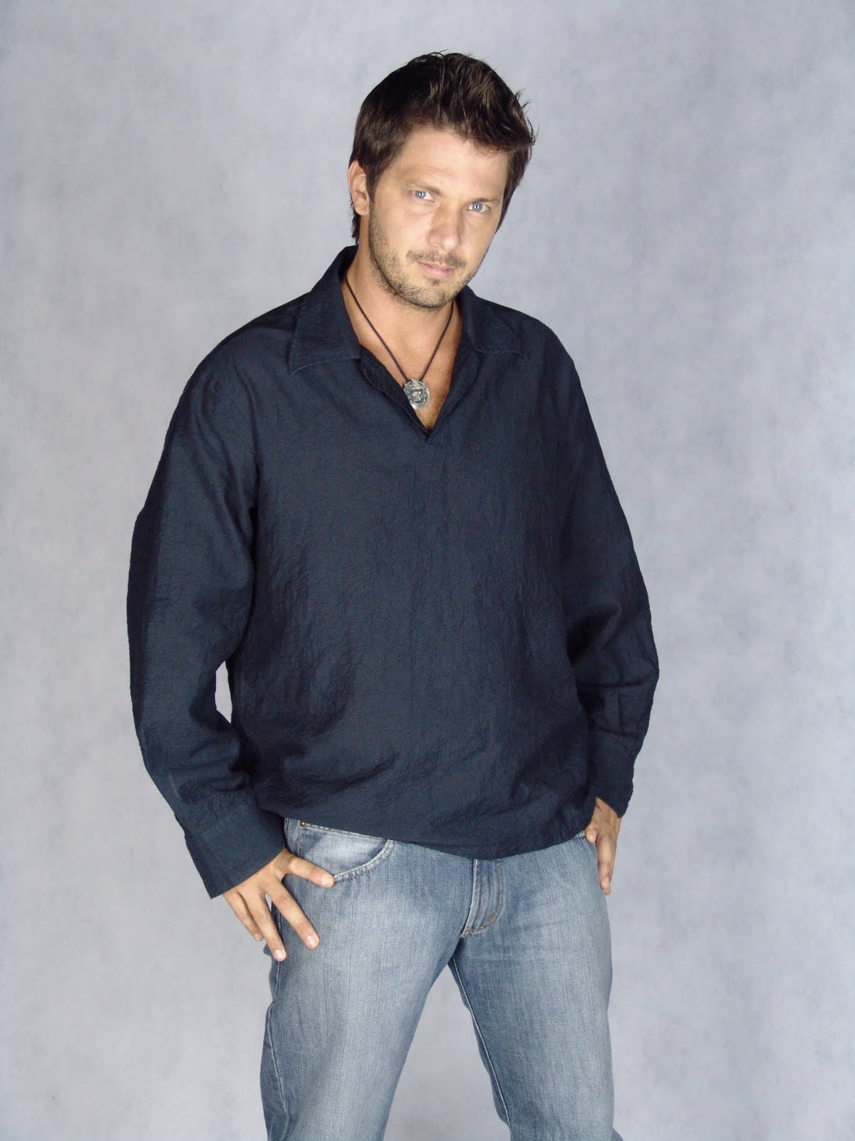 Coluna Circulando by Denise Ragazzo