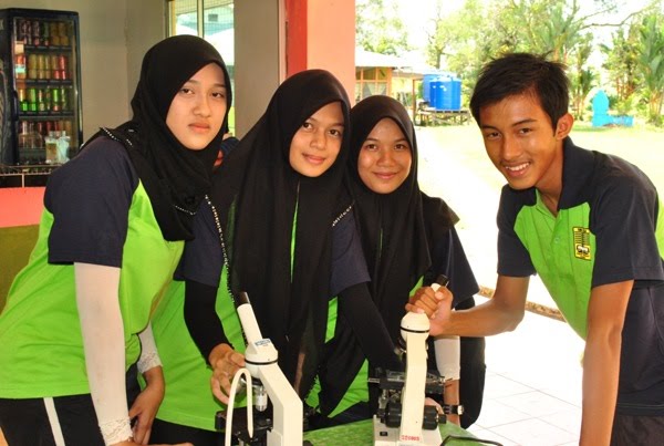 Little Cat: SMK Pusa, Betong.: Saintis muda SMK Pusa..