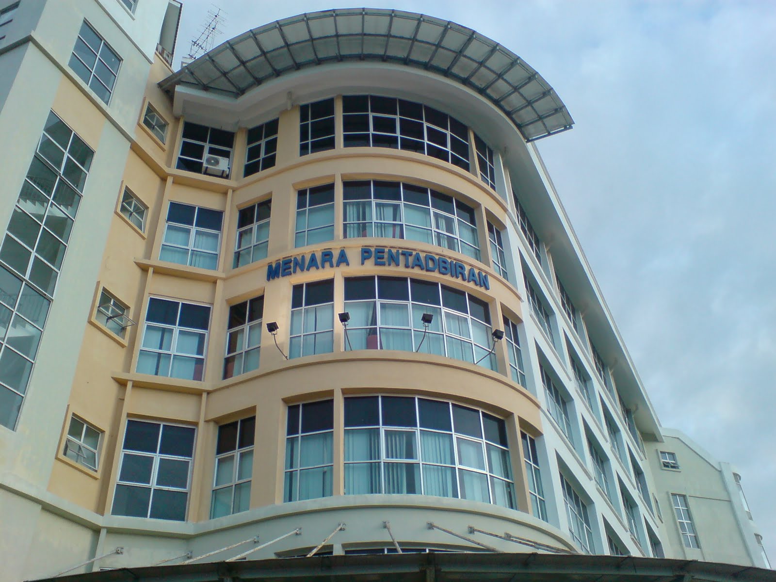 Little Cat: SMK Pusa, Betong.: Kenangan Syawmil: Dari SMK Pusa ke ...