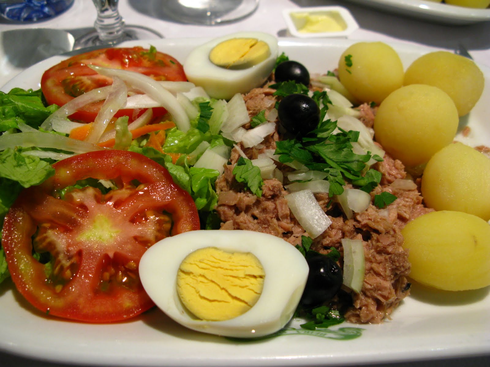 The Portuguese Menu - Portugal Visitor Guide