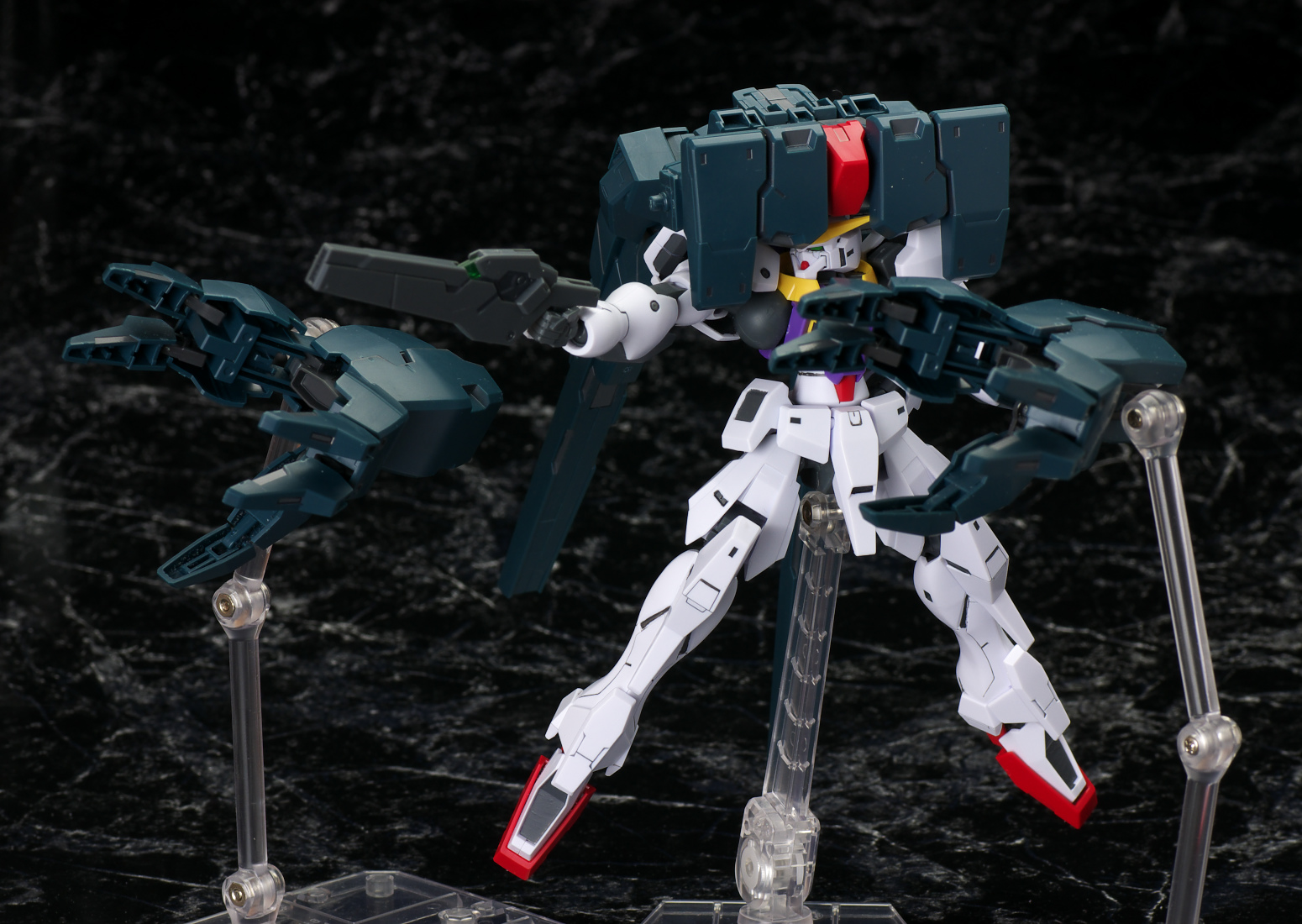 GUNDAM GUY: HG 1/144 Raphael Gundam - Review