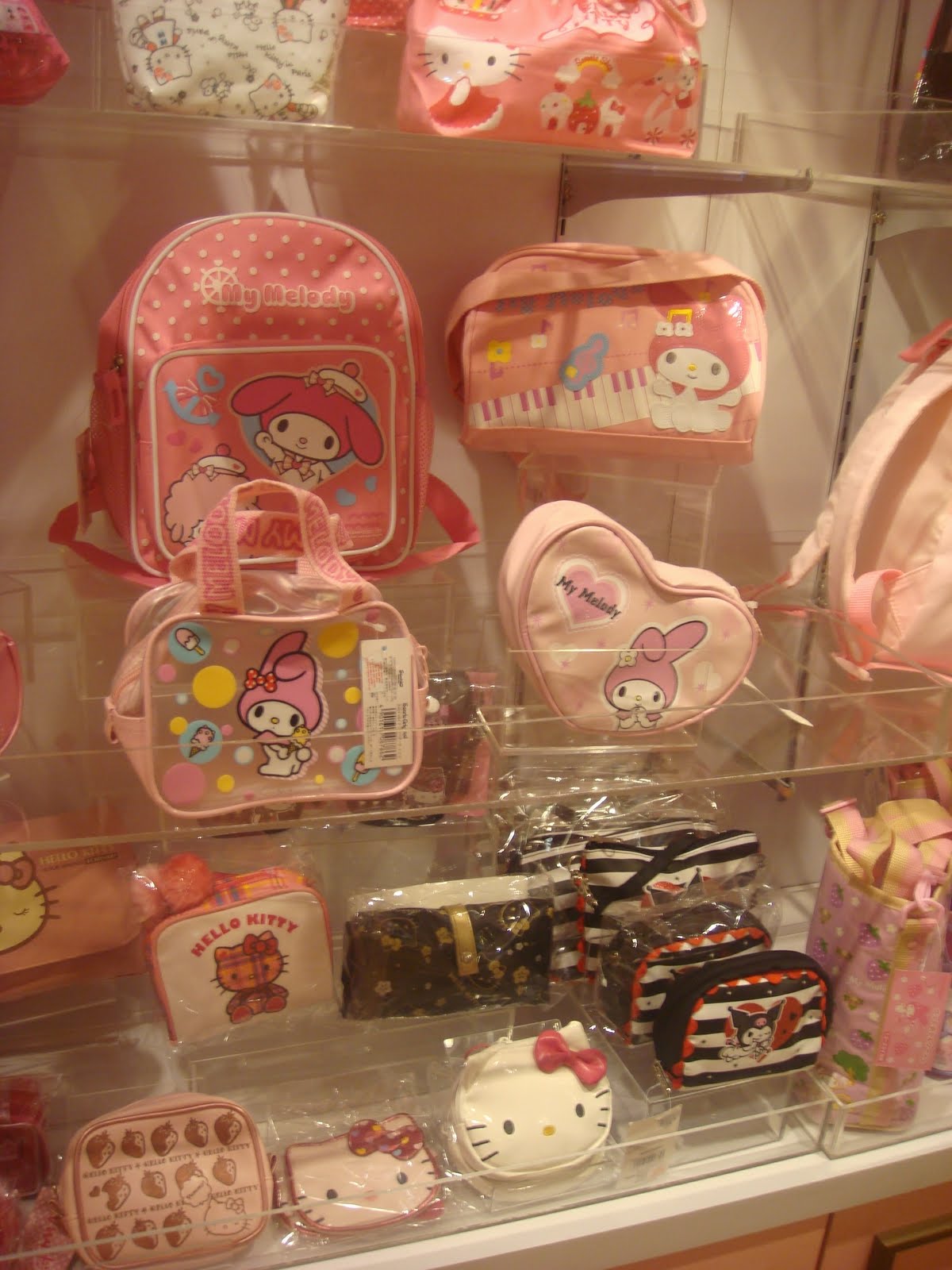 Life of a cat: The new retail shop of HELLO KITTY