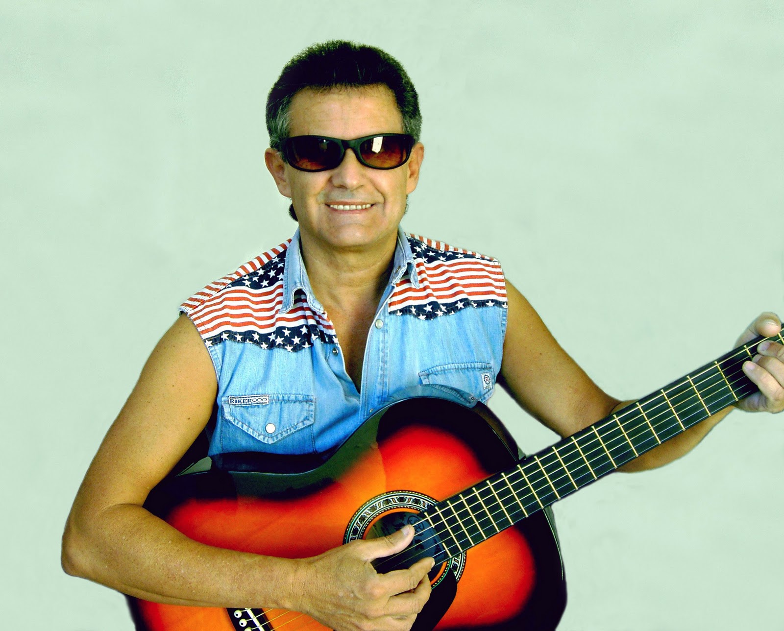 TONY VINCENT: Publicity