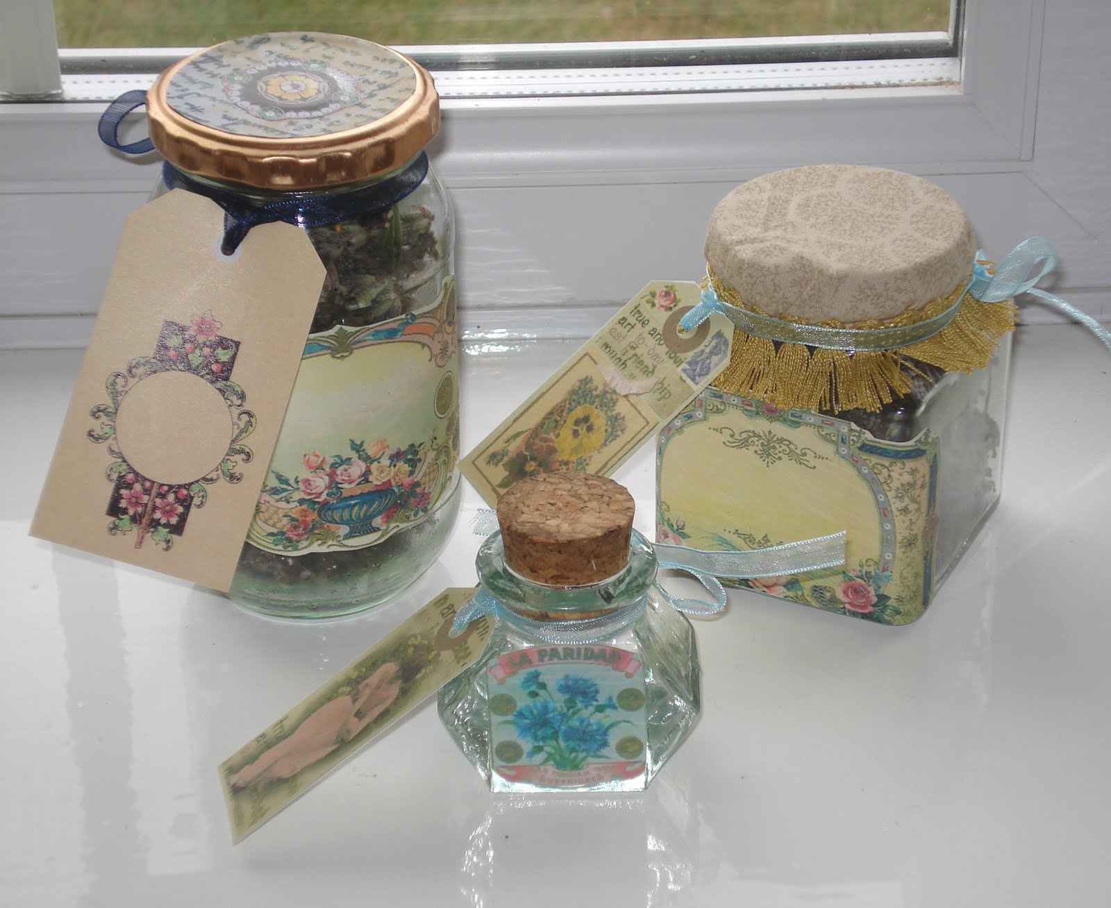 The Vintage Workshop at Country Graphics: Pretty jars decorated in the ...