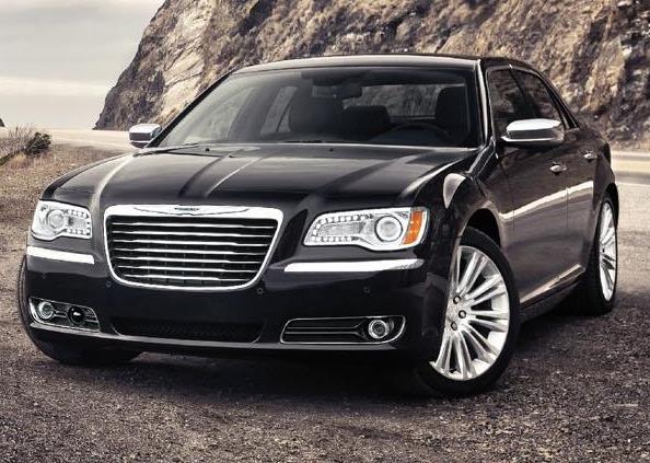 Chrysler confirma o lançamento do Crysler 300 com motor híbrido