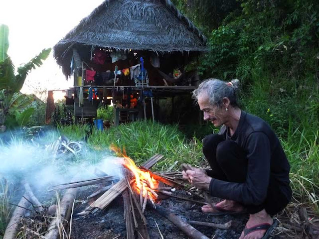 MAGICK RIVER: THE LOVE BUS @ MAGICK RIVER