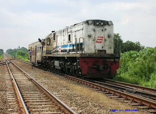 NR, Sang Penolong ~ Blog Kereta Api Indonesia
