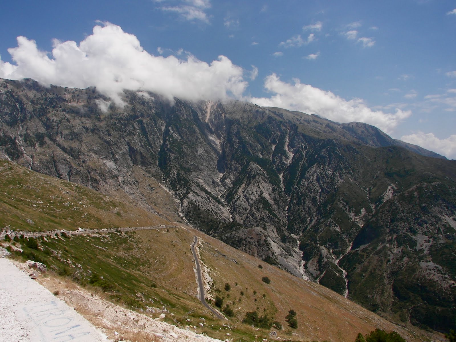 Përpjekja: O malet e Shqipërisë