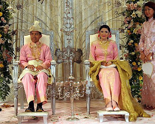 Galeri Juliana Banos - Koleksi Gambar Artis Malaysia