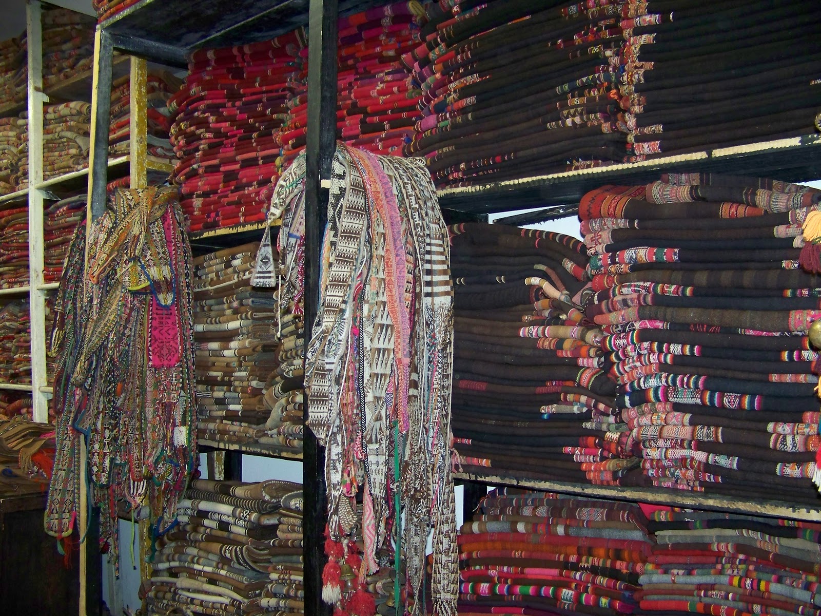 Handwerk Textiles: A Day In And Around Cusco