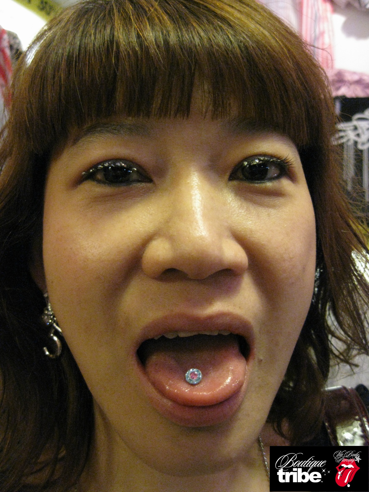 Vie Body Piercing @ Boutique Tribe: Tongue piercing