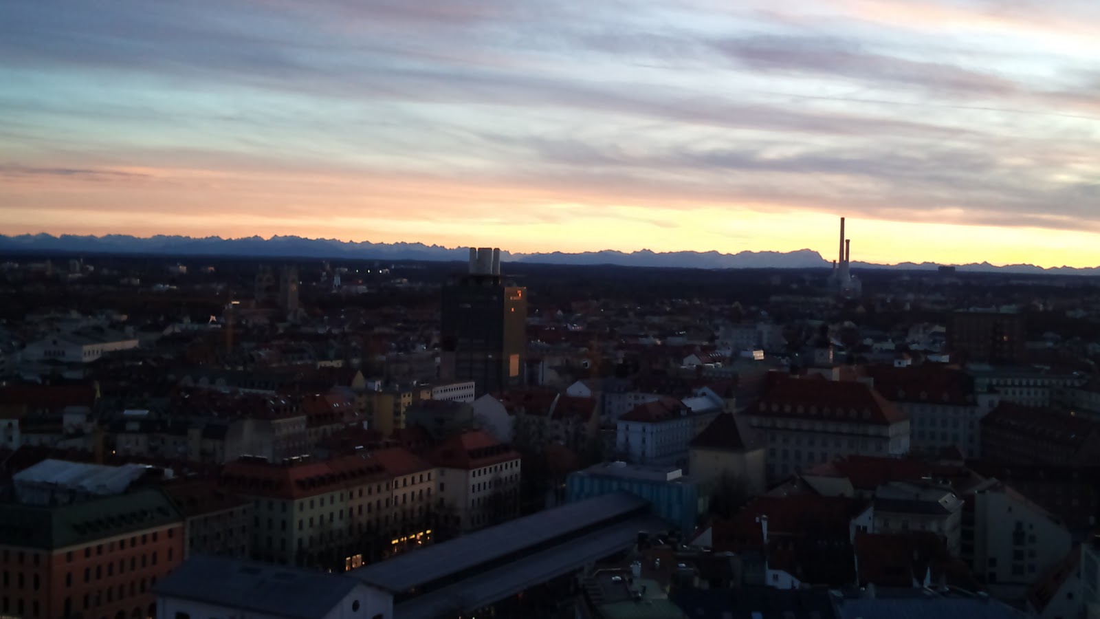 Sousies tägliche Gedanken: Sonnenuntergang über München