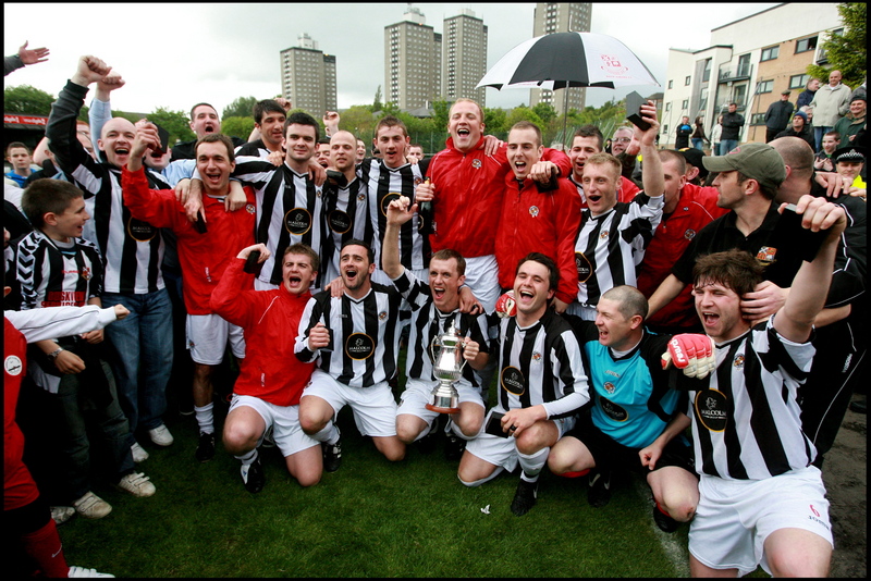 The Boys in Black and White: Beith Juniors (Scotland)