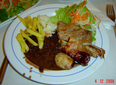 QUE É QUE SE COME POR AQUI: Grelhada Mista