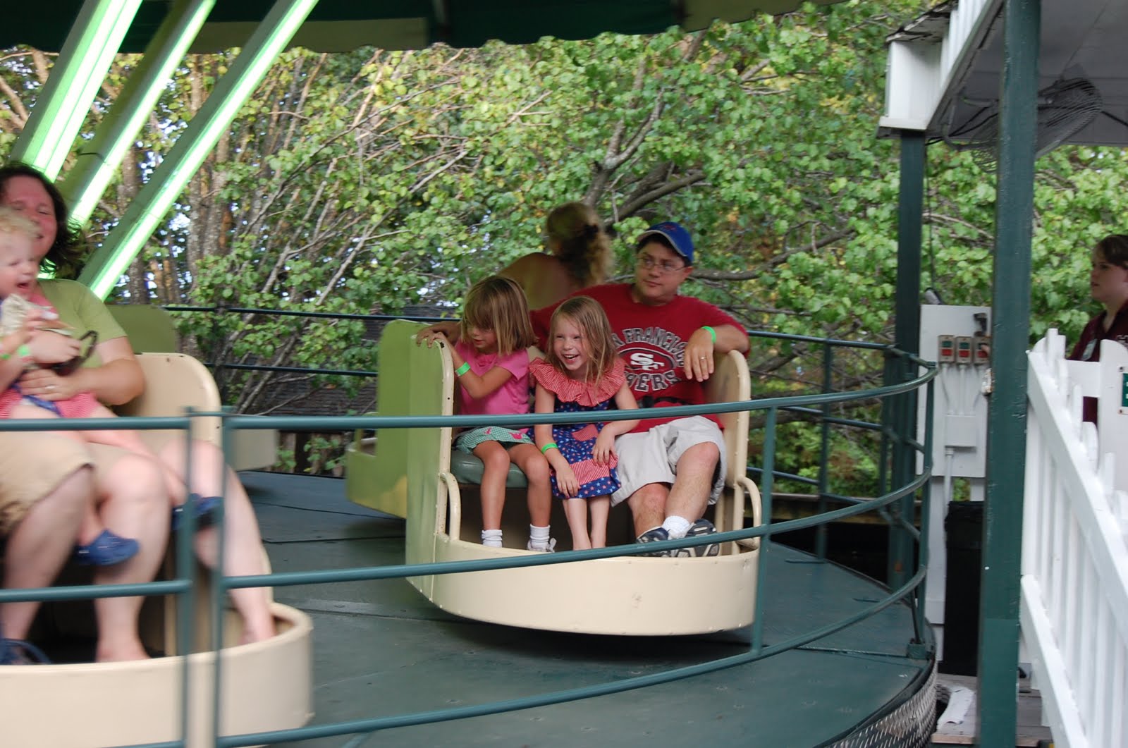 Jennings Family Blog: Memphis Zoo Members Night