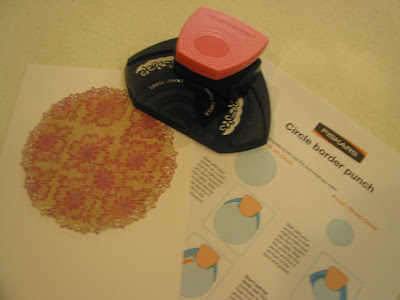 crafty goodies: Fiskars/circle border punch