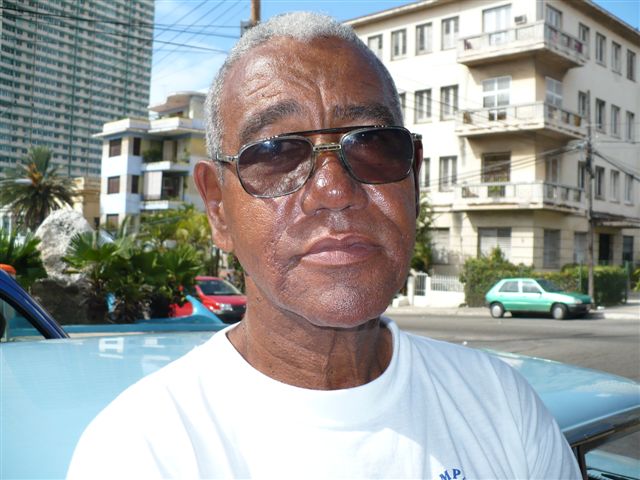 Lacosta Audiovisuales: ROBERTO MOREL HERNÁNDEZ