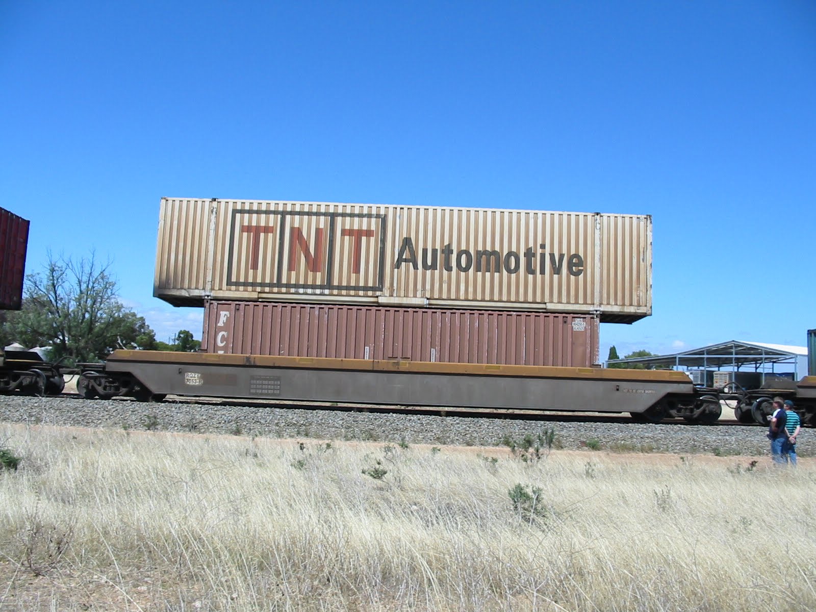 Barcoola: TNT Automotive 51 ft boxes