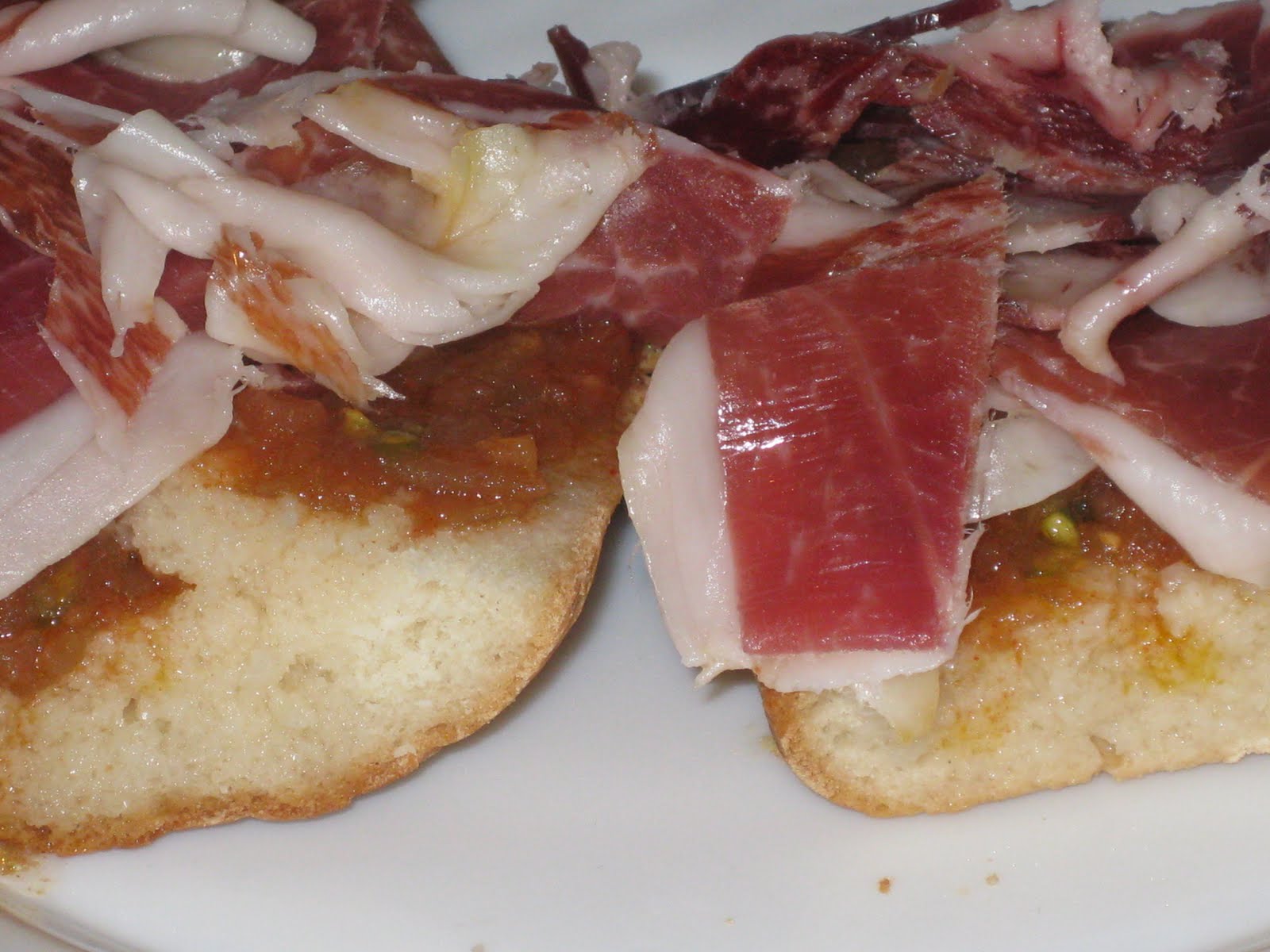 Nuskocina: Pan tumaca con pan casero