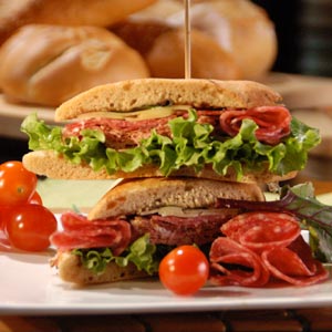 Recetas de Comida Gratis: Chapata de carnes frías