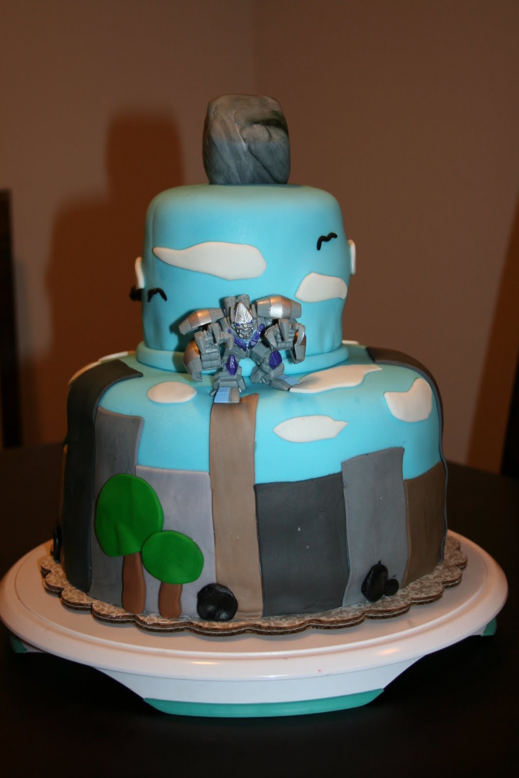 Blue Moon Cakes: Transformer Cake