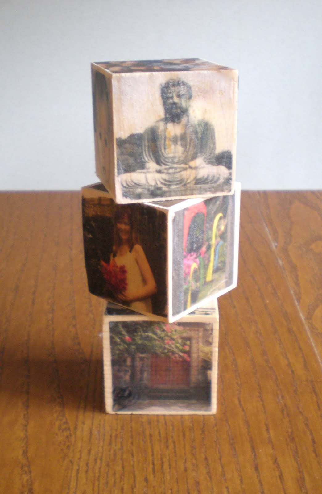 100 Yen DIY: Picture Blocks