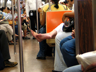 IMBIES: Peekaboo! It's Subway Feet