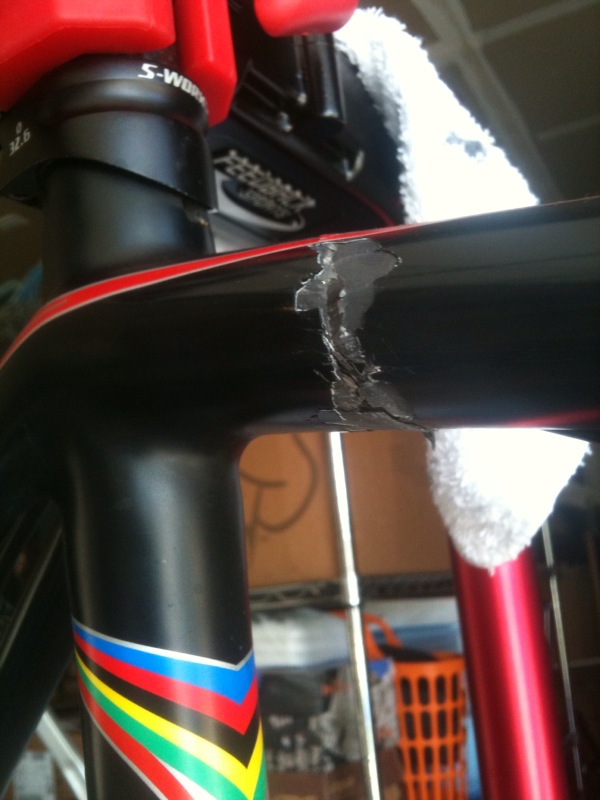 Busted Carbon: Another car bike rack casualty