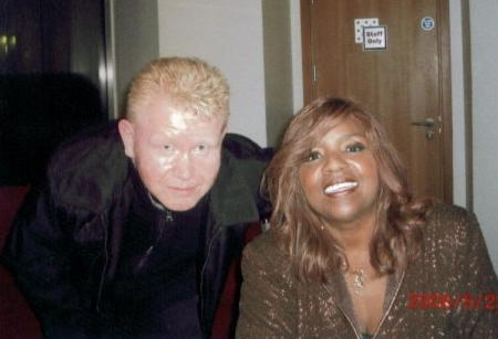 IT'S PURE ENTERTAINMENT..: GLORIA GAYNOR 30TH ANNIVERSARY TOUR THE SHAW ...