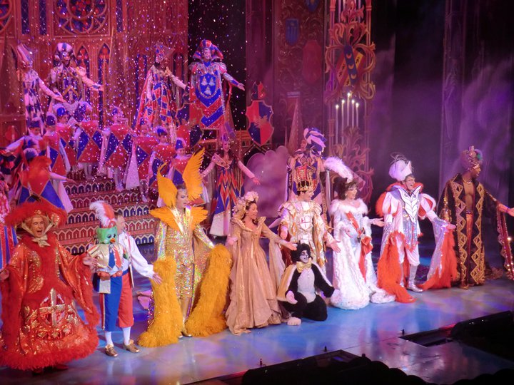 LEGENDARY DAME!: EVENT UPDATE : FABULOUS FINALE IN PANTO LAND!