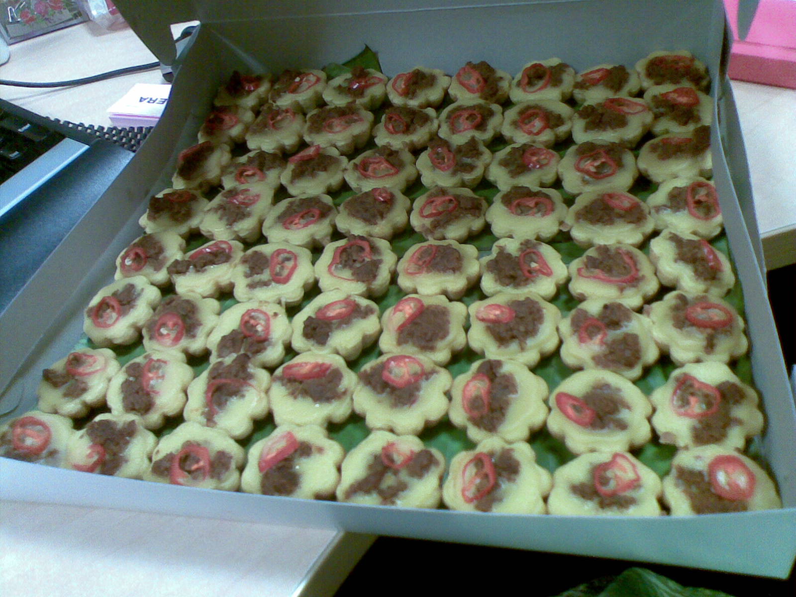 hOmEMaDe kEk & KuIH...: ~ Kuih cara (DaGiNg) UntUk jaMuAn ZoN lAvEnDeR