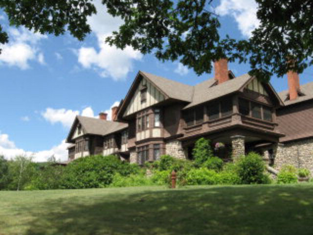 From City to Suburbia: 66 Wellscroft Way Upper Jay, NY 12987