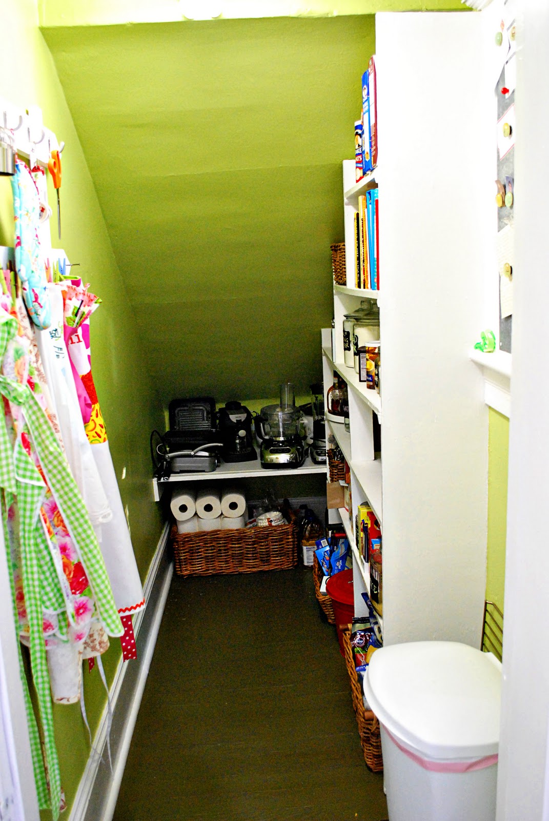 Greener Grass Handmade- Blog: Greener Grass Kitchen Tour