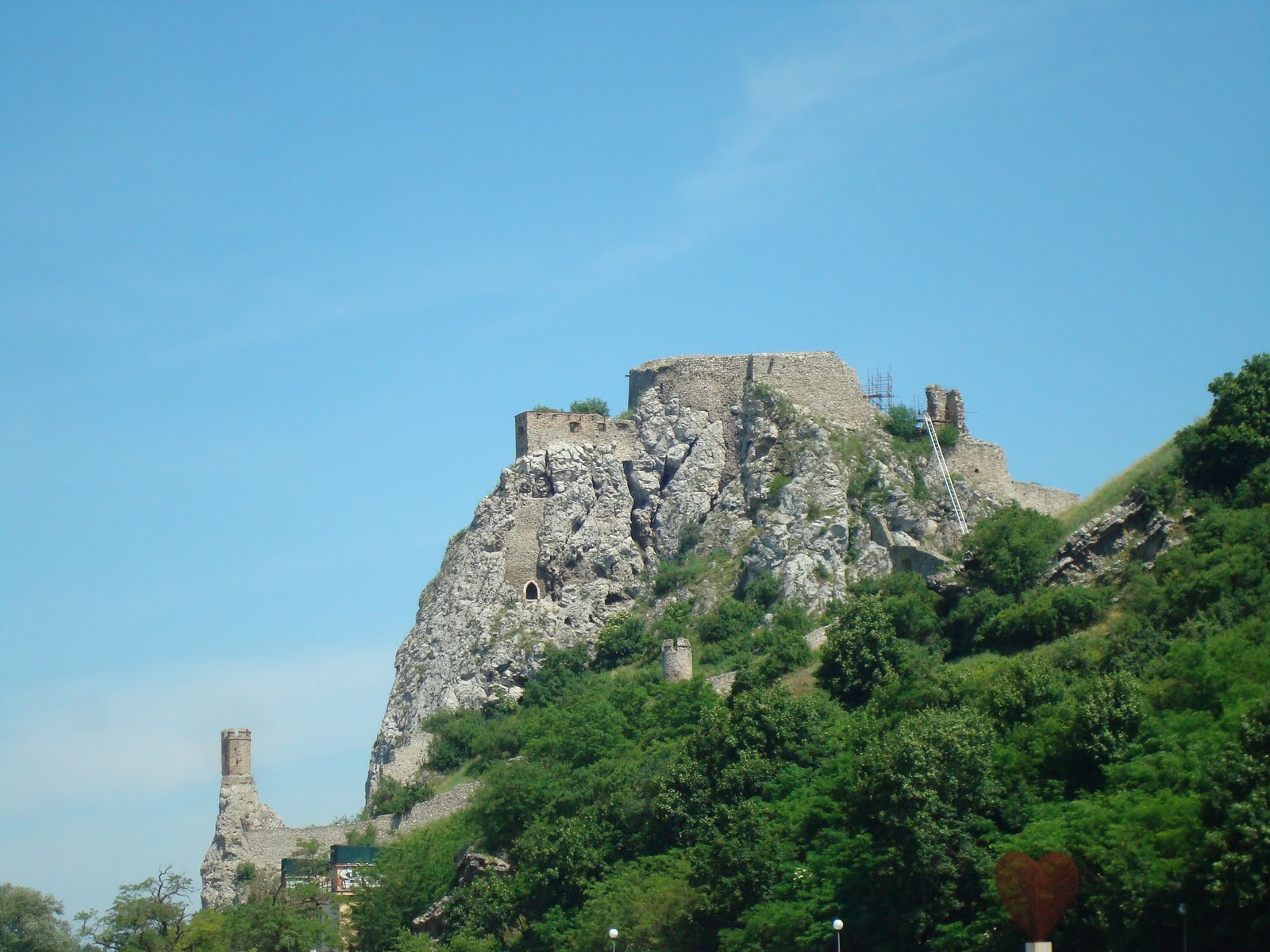 Gabi´s Blog: Burg Devin + Bratislava