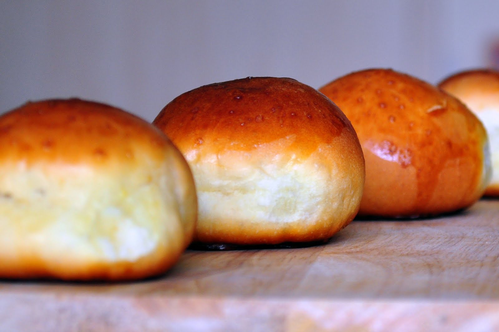 Širšių lizdas: Bandelės su lašinukais