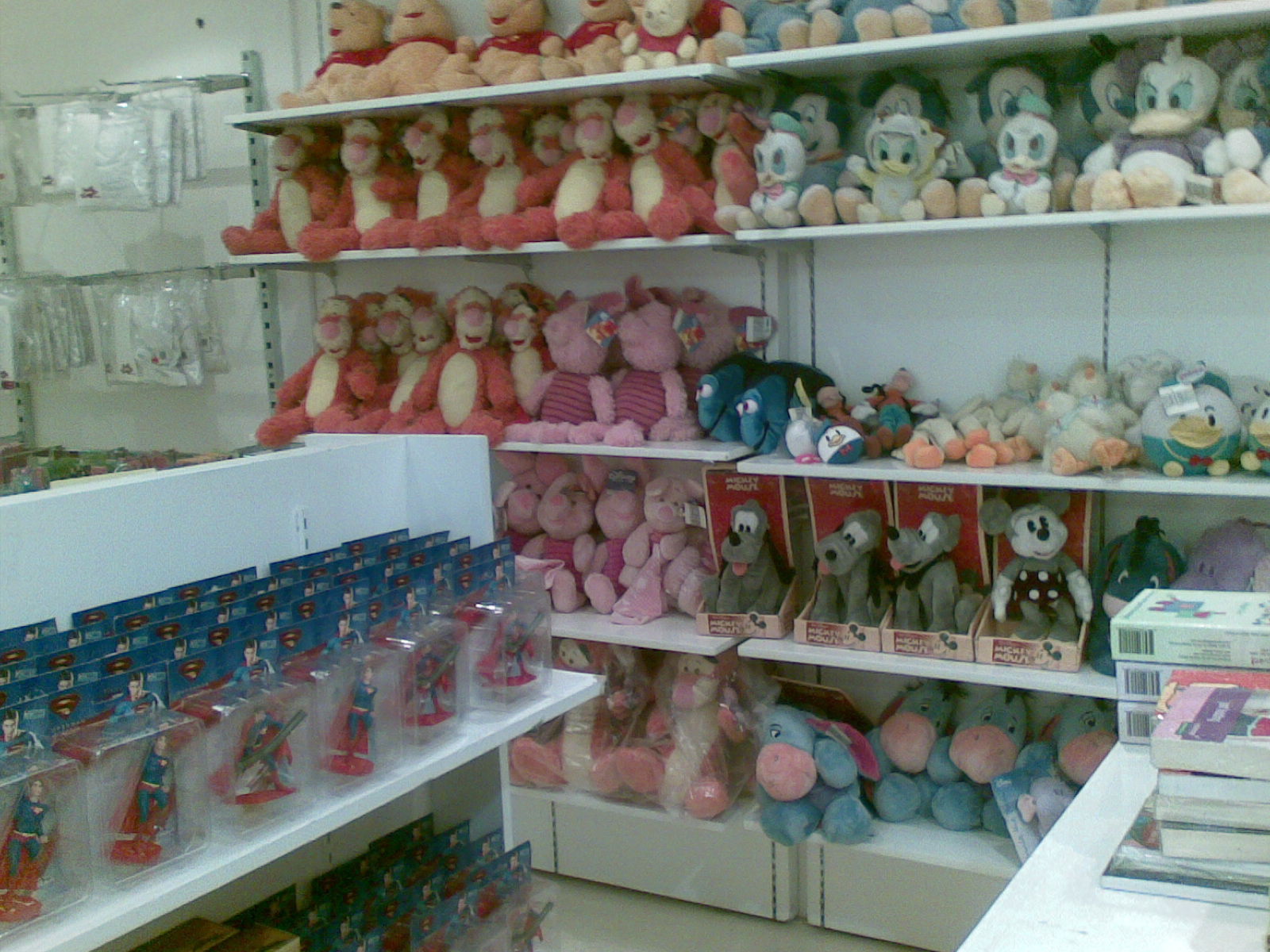 The Average Jane: Rustan's Red Tag Store in Robinson's Place Manila